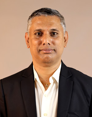 Expert Faculty: Guiding Students to Success with Knowledge & Experience ...